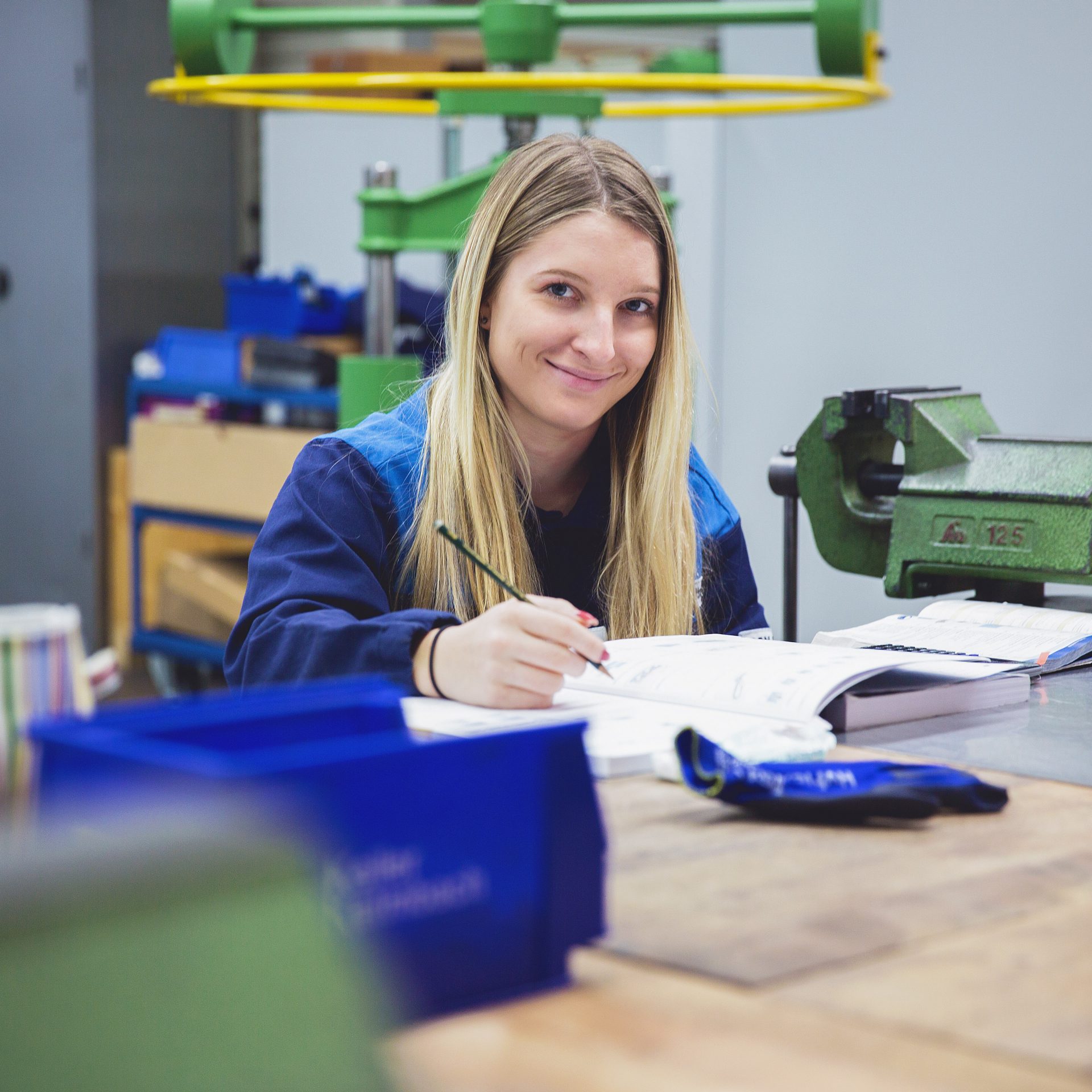 Production Mechanic | Apprenticeship | BMW Group Careers